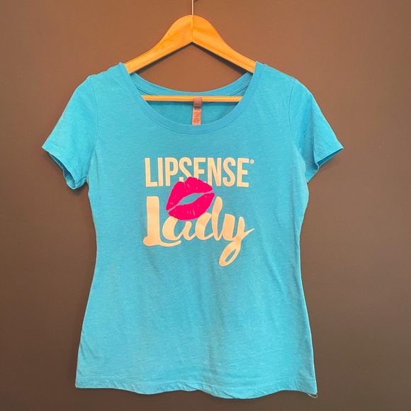 Tops | Lips Tee | Poshmark